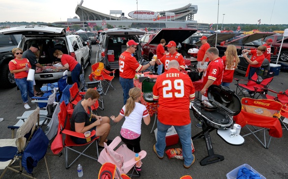 86 Yale Frat Brothers Sued in Tailgating Lawsuit - Campus Circle