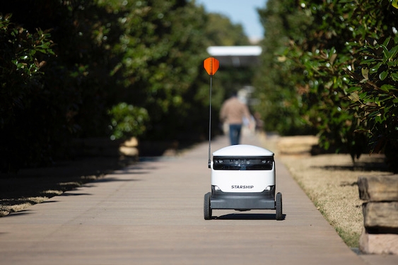 On University of Texas at Dallas’ growing campus, meal-delivering ...